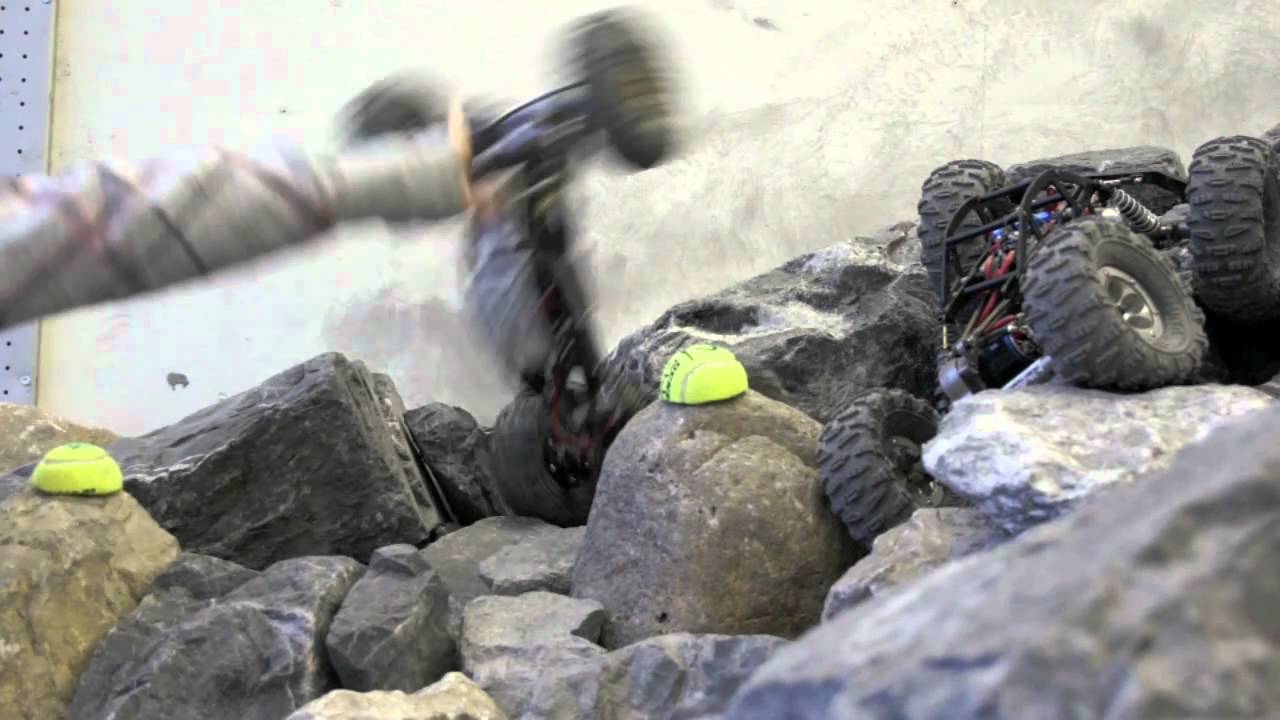 Training-Crawler-Halle 29-01-11 - YouTube