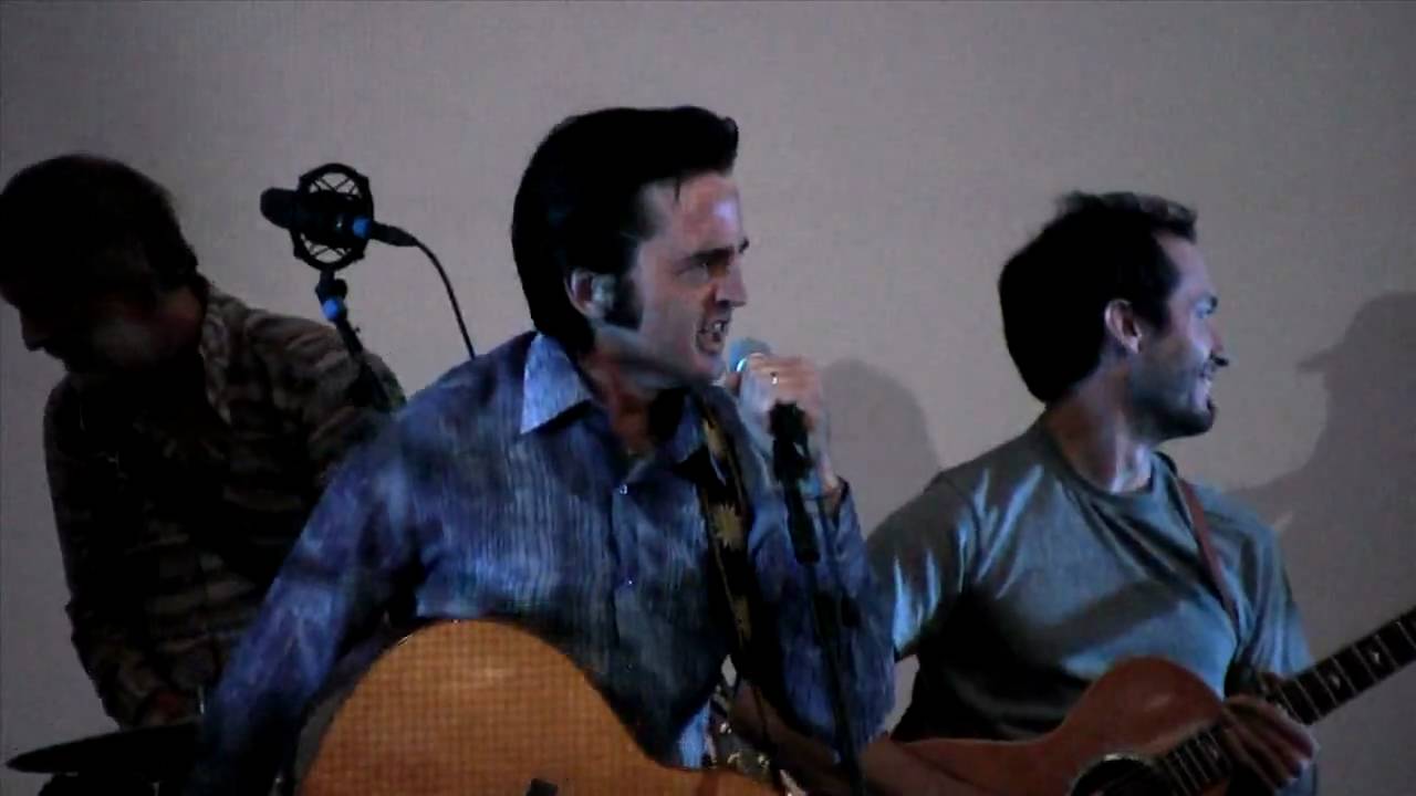 Jonny Barber sings Heartbreak Hotel at Red Rocks - YouTube