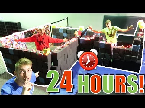 24 HOUR FORT OVERNIGHT CHALLENGE IN TRAMPOLINE PARK!