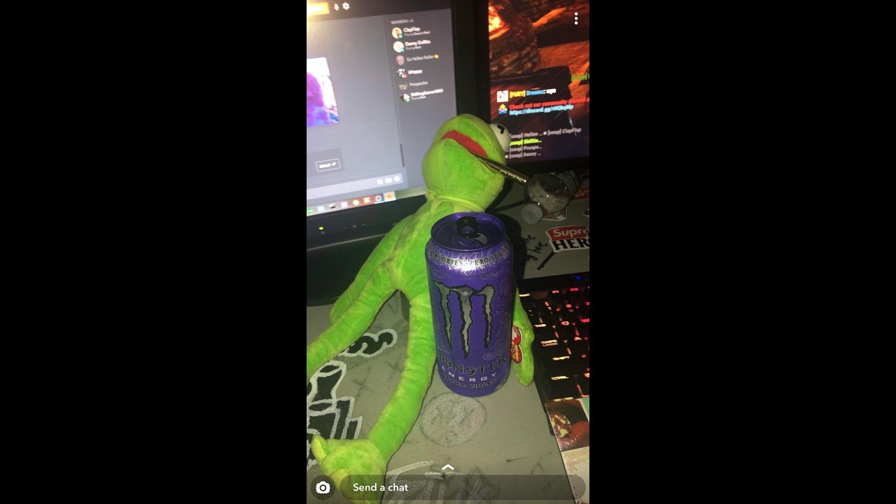 Kermit gets 17 kills in Rust - YouTube