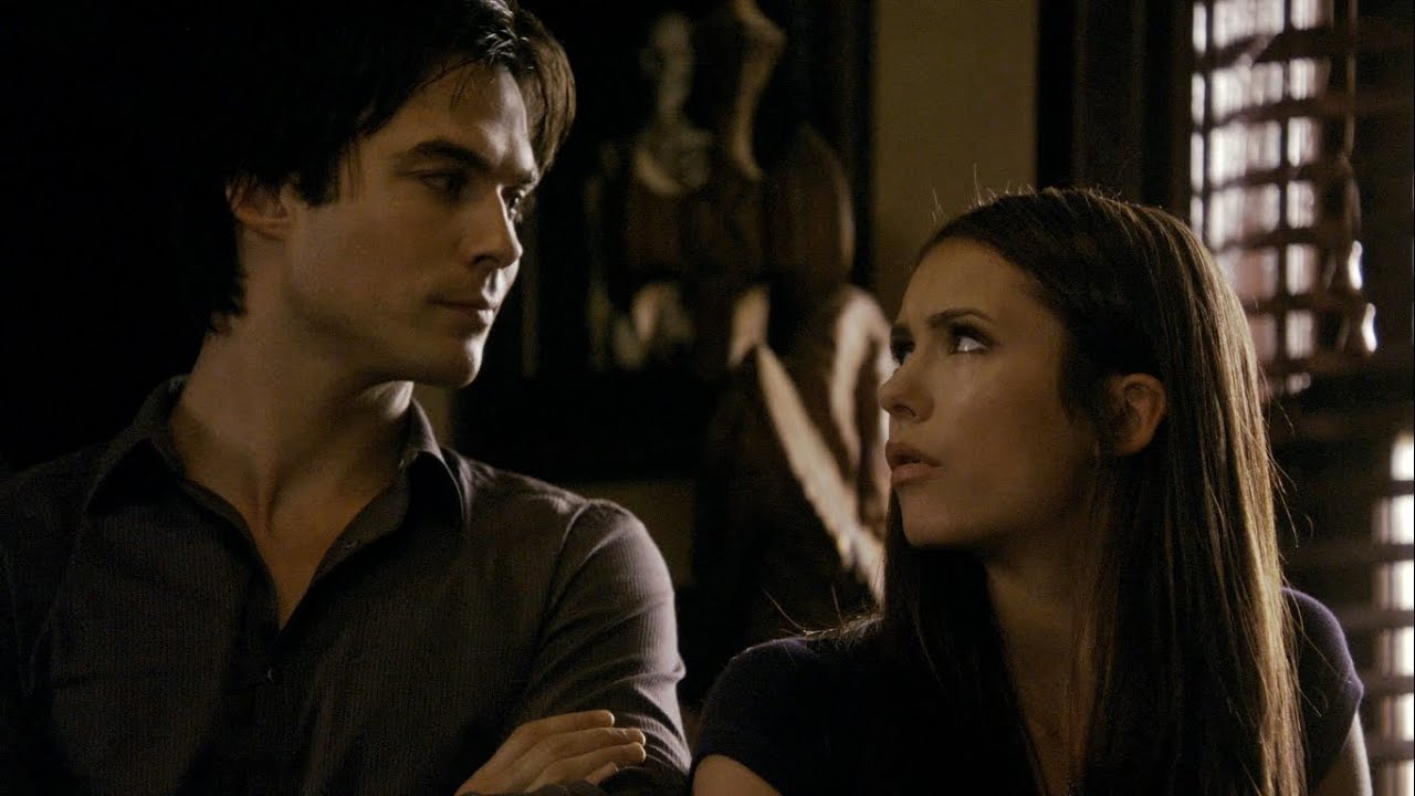 TVD 2x3 - Vanessa tells Damon and Elena about the curse of the sun and ...