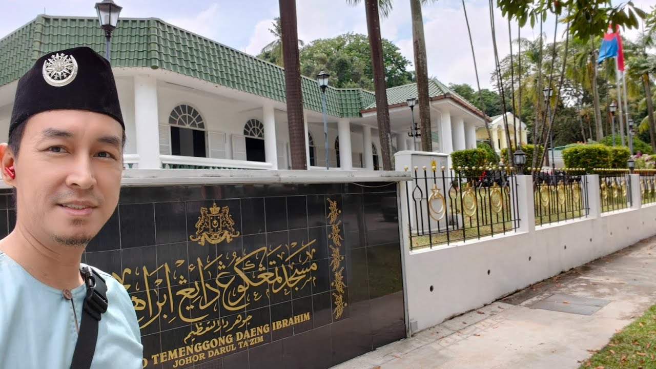 Masjid Temenggong Daeng Ibrahim dan Makam Diraja Telok Blangah ...