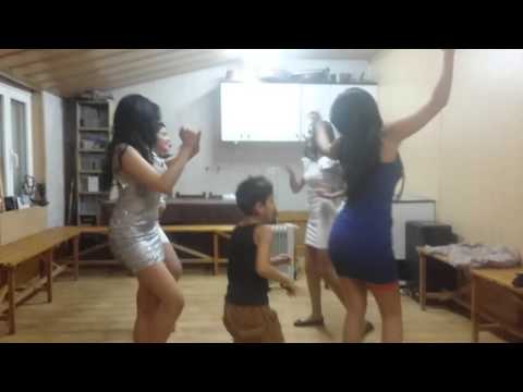 Gitanas bailando