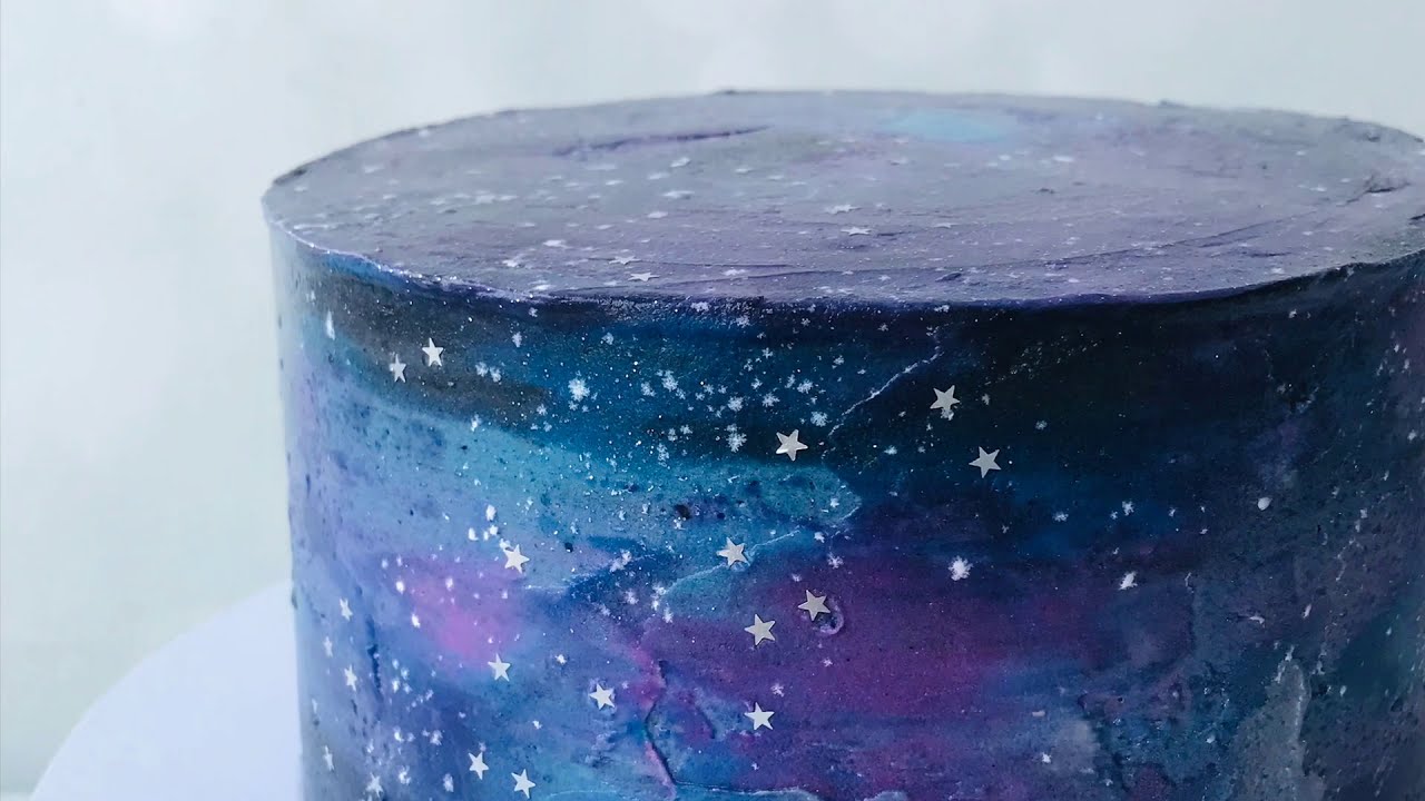 How to make a Galaxy buttercream cake - YouTube