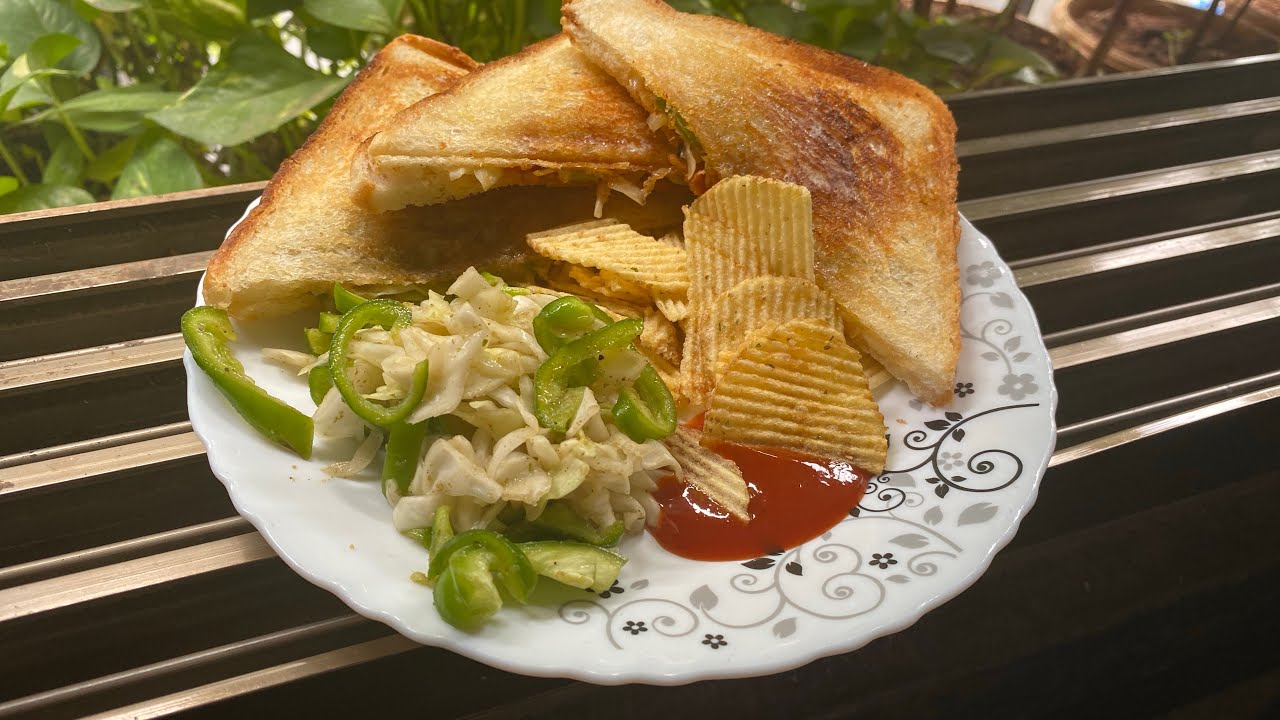 Street Style Veg Cheese Sandwich 🥪| व्हेज चीज़ सैंडविच | Sandwich ...