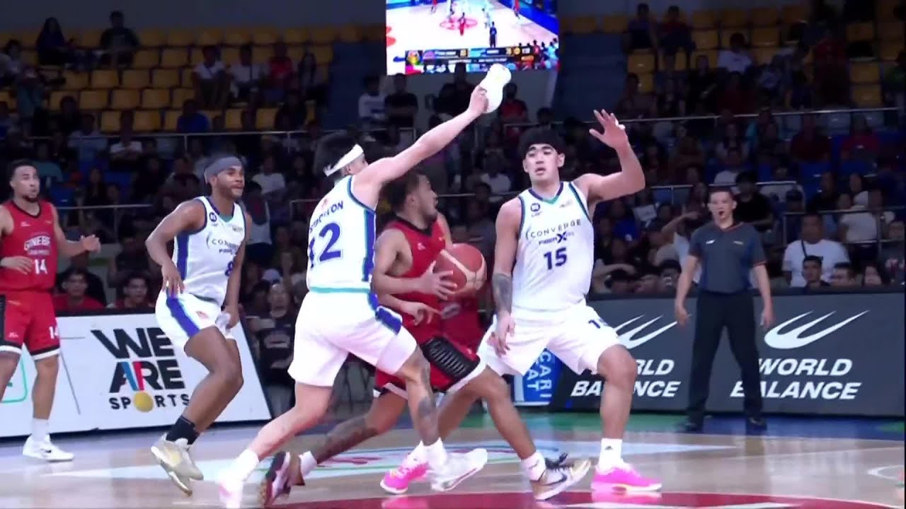 Alec Stockton PLAYS DEFENSE with SHOES IN HAND vs. Brgy. Ginebra 😅 ...