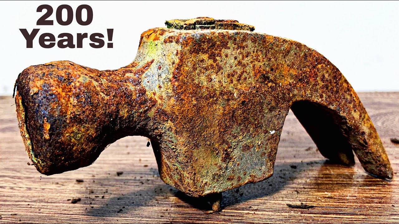 Rusty CLAW HAMMER Restoration - With AMAZING Handle - YouTube
