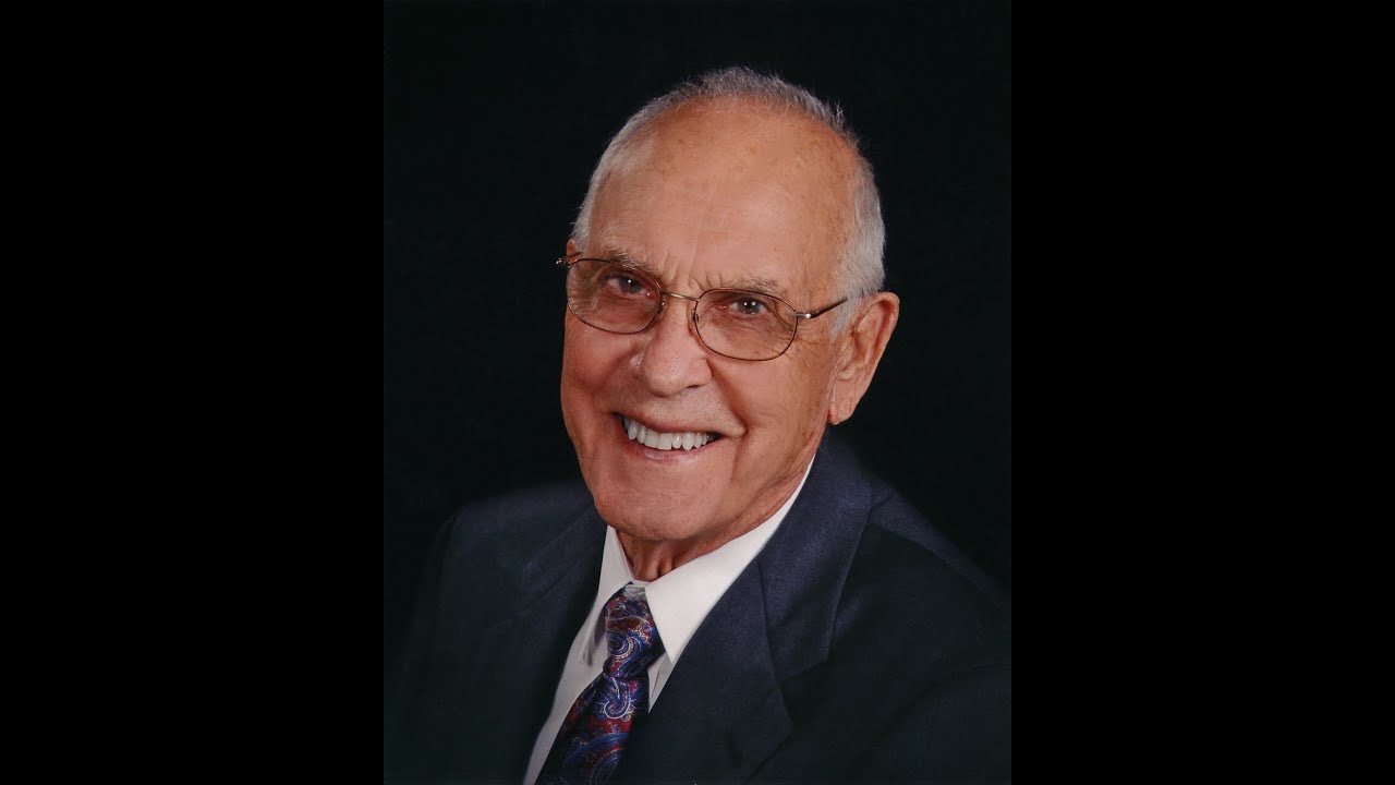 Howard Underwood's "Celebration of Life" Slide Show - YouTube