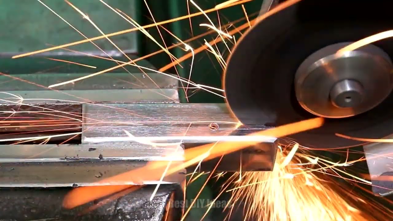 DIY Unique door latch - YouTube