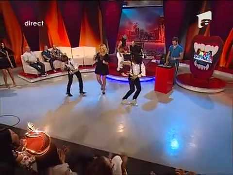 Delia a cantat la Un Show Pacatos melodia \