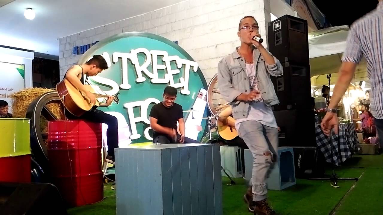 Lemon Tree - Cover by Micro Band | Lemon Tree - Cover in Street Food Ho ...