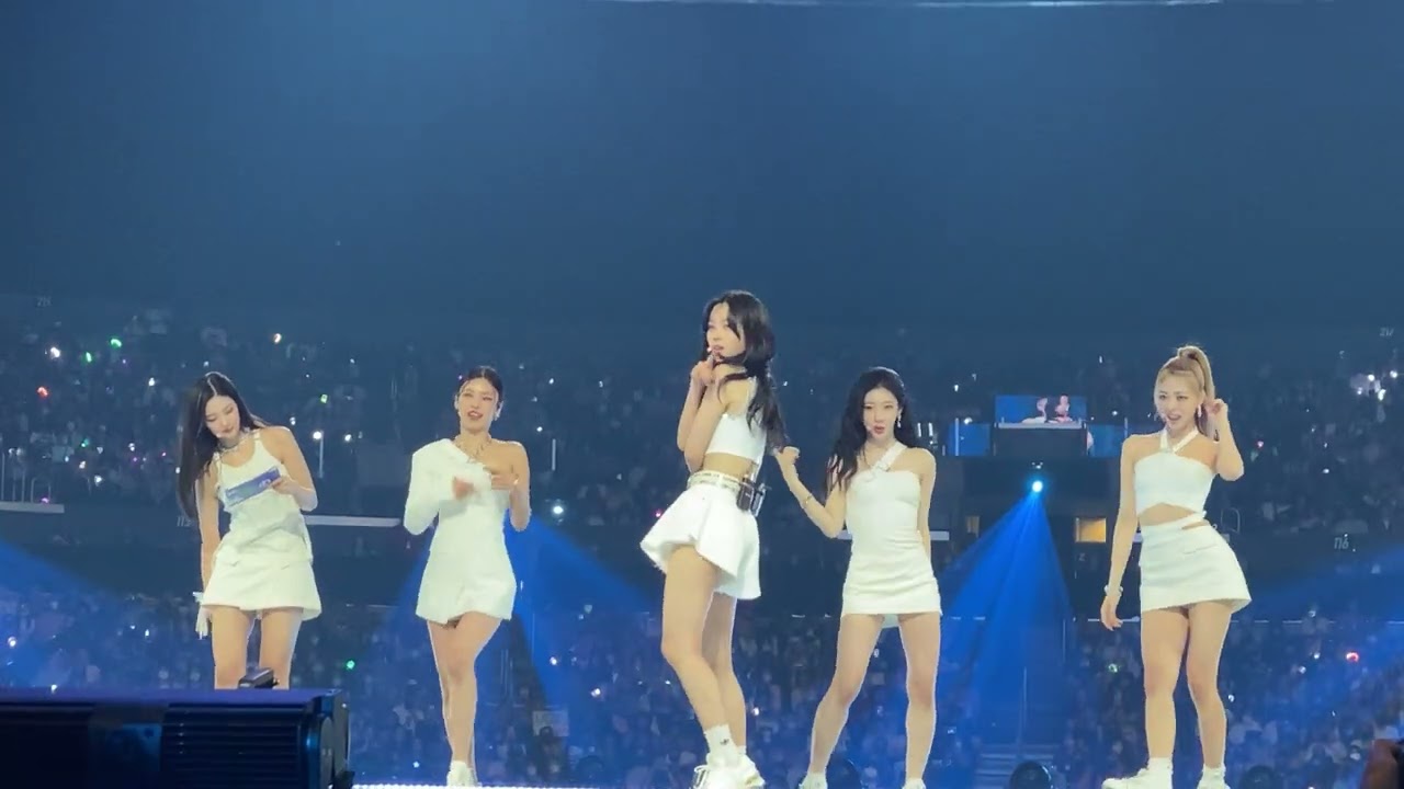 ITZY Game Segment @ #KCON 2022 | 2022.08.20 - YouTube