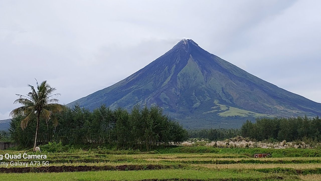A visit to the majestic beauty of Mayon Volcano (Nov. 2022) - YouTube