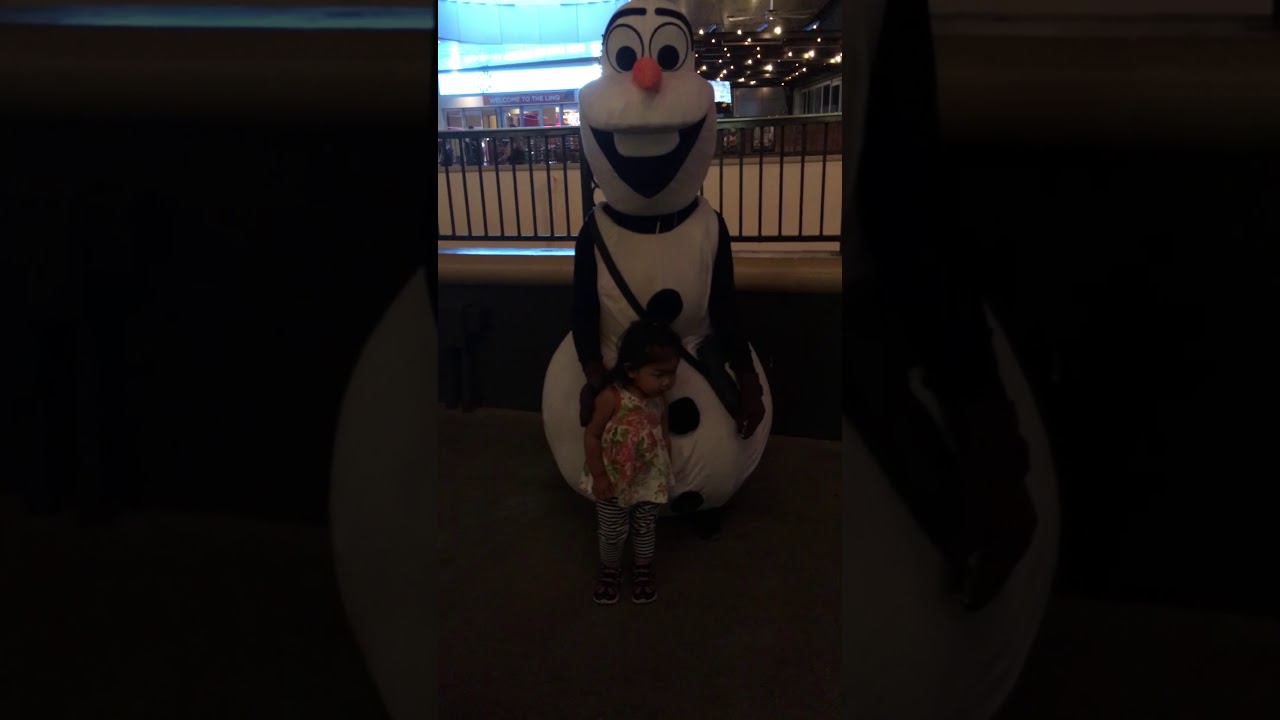 Taking picture with Oloff - YouTube