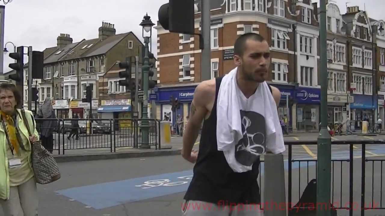 Emerge MC and MIDI spit some live bars... - YouTube