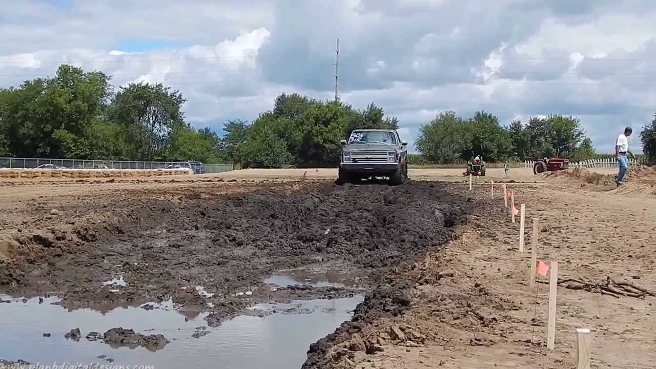 Mud Bog Video 007 - YouTube