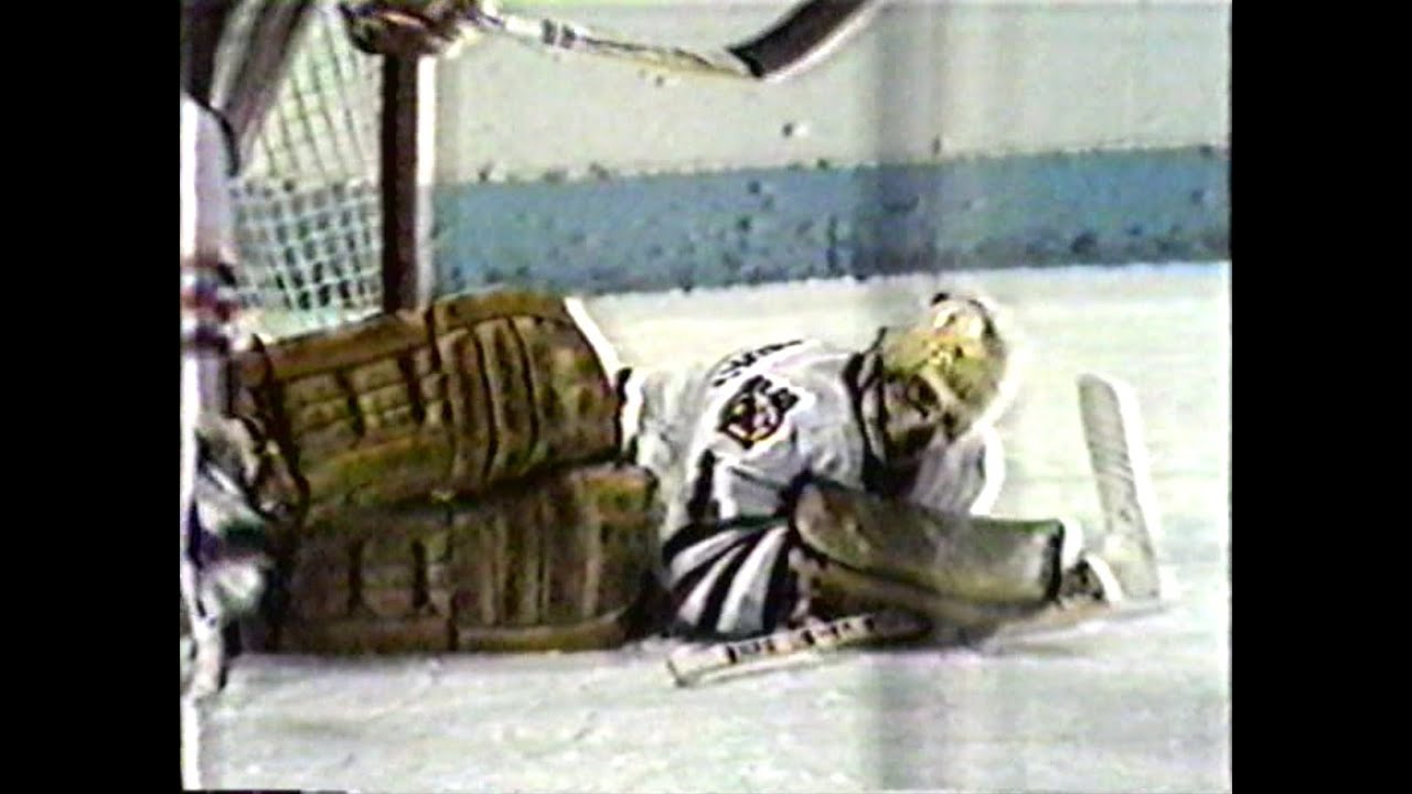 Chicago Blackhawks Montreal Canadiens Oct. 12, 1985 - YouTube
