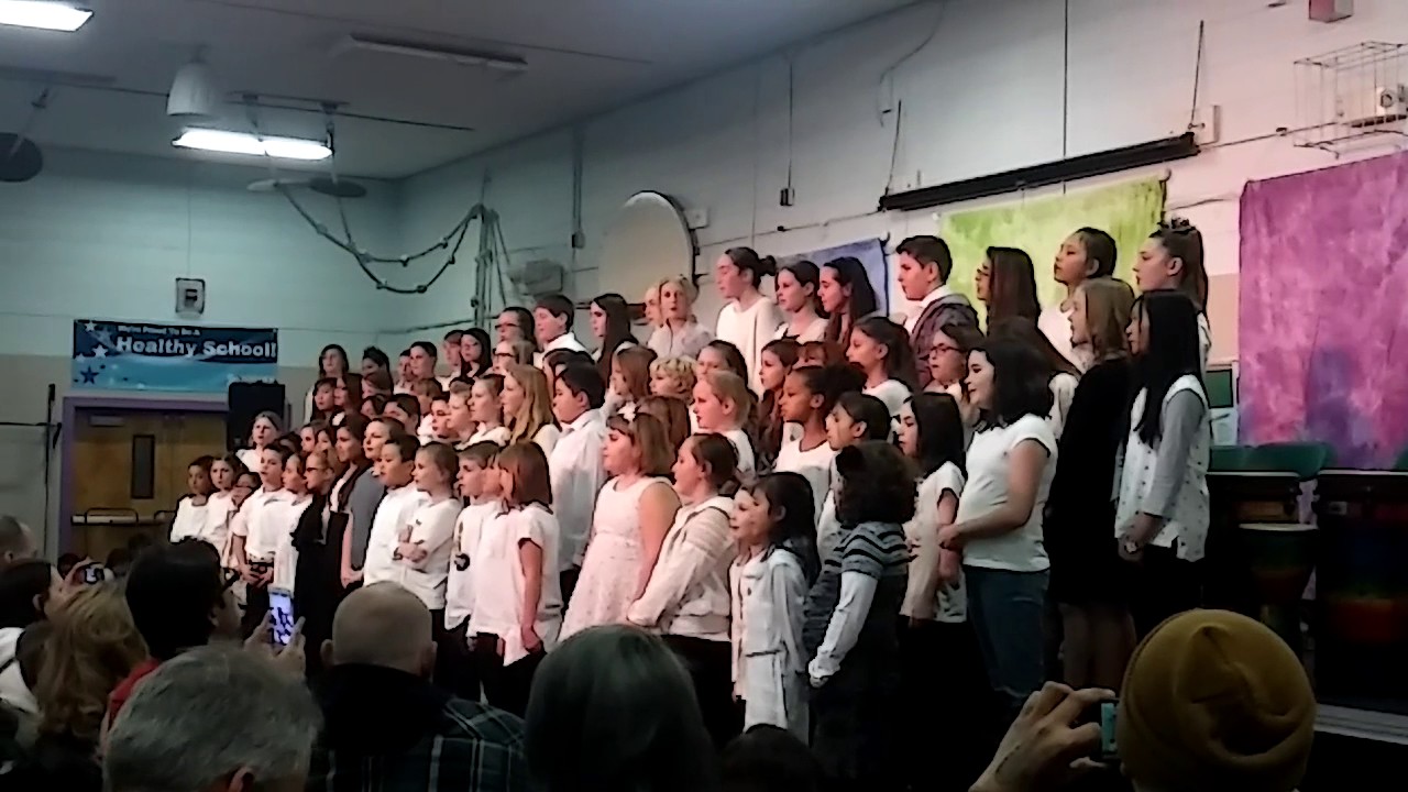 Patterson International Choir. December 2016 - YouTube