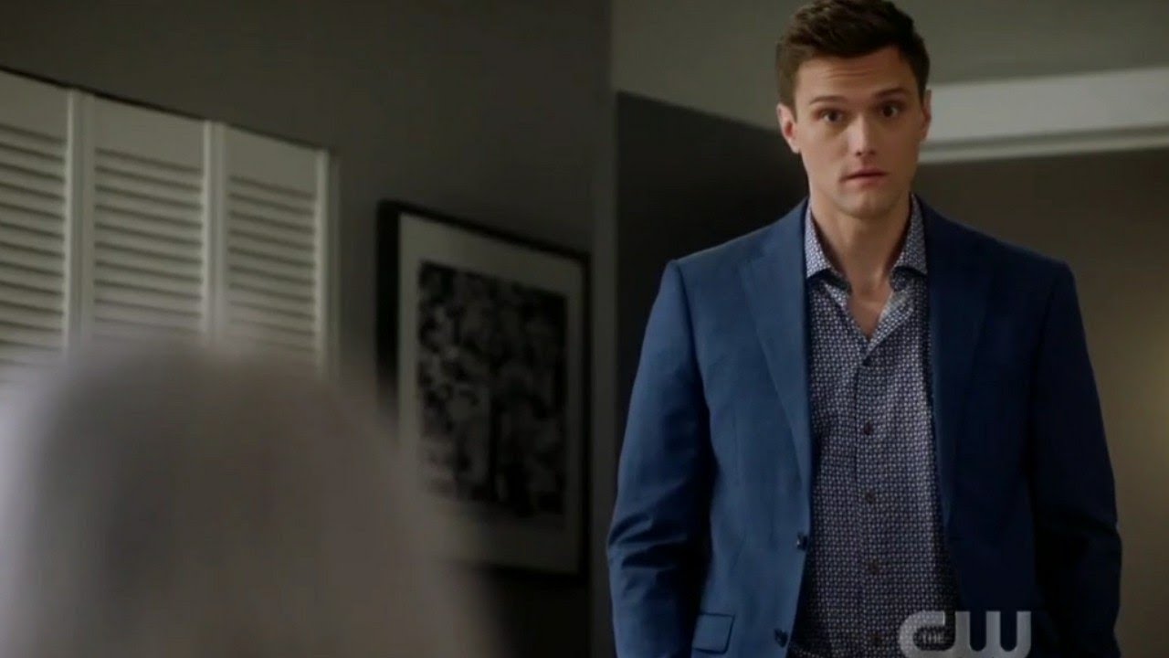 Ralph Visits Killer Frost | The Flash 6x18 (HD) - YouTube
