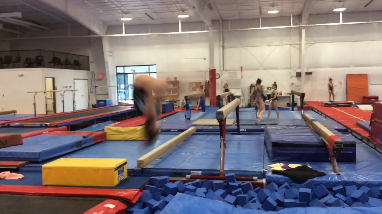 Double pike on tumble track - YouTube