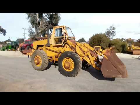 Case W10 Loader - YouTube