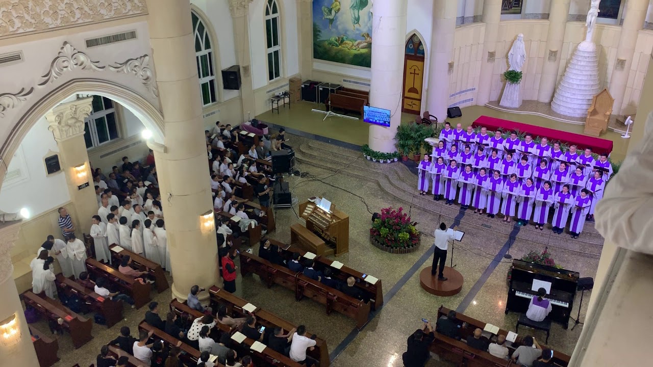 worship the lord by Catholic church in Wenzhou - YouTube