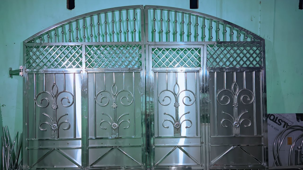boundary Steel main gate Steeliwork - YouTube