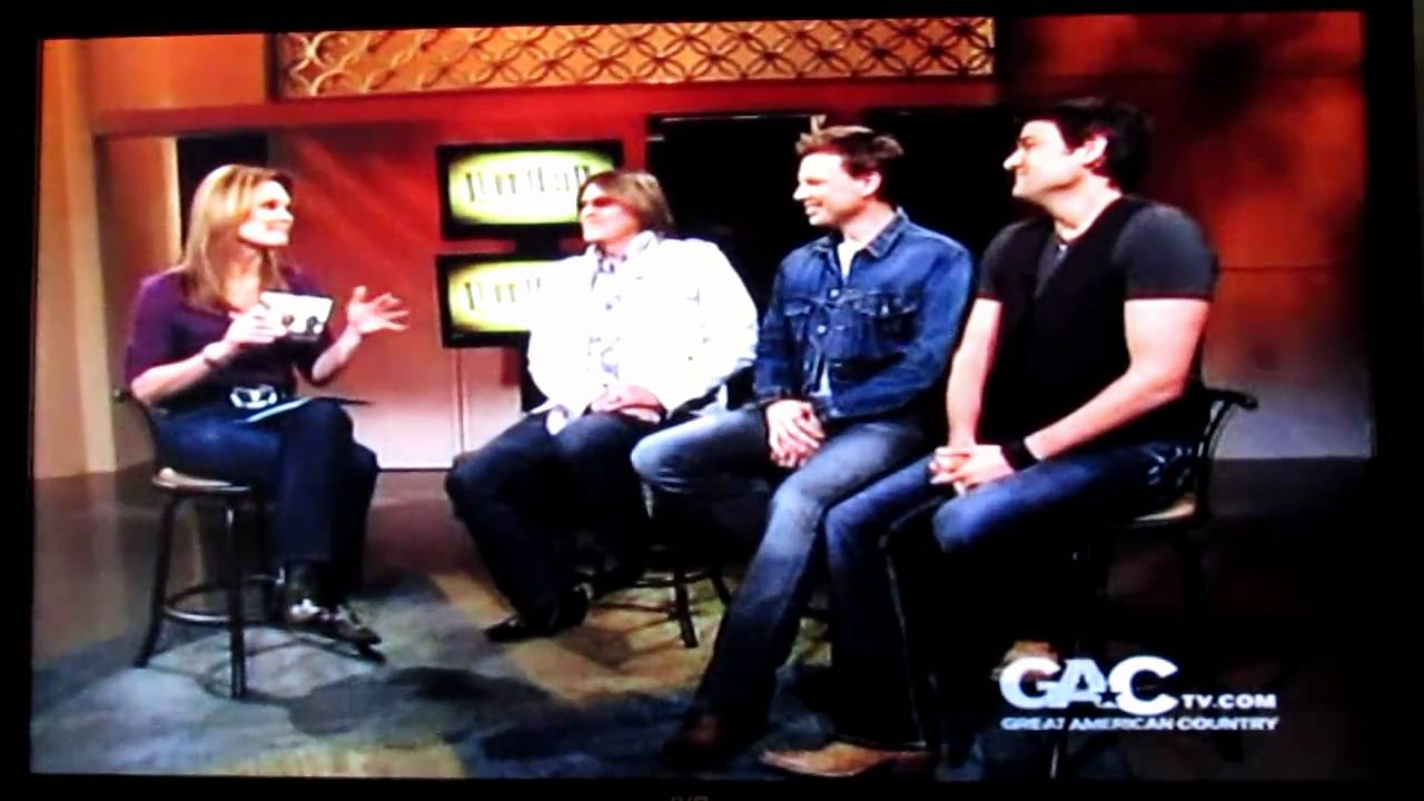 Due West interview with GAC's Suzanne Alexander - YouTube