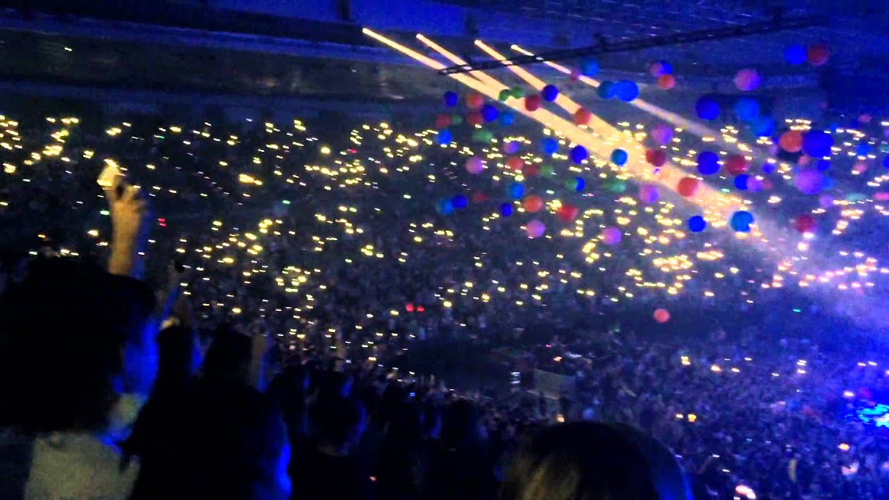My Darlin' - Miley Cyrus (Bangerz Tour) - Melbourne, 10/10/2014 - YouTube