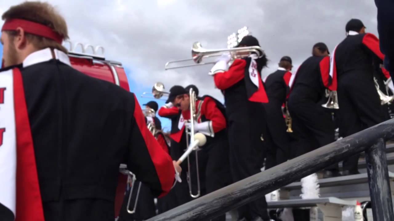 HMB Huskie Marching Band. 10/26/2013. - YouTube