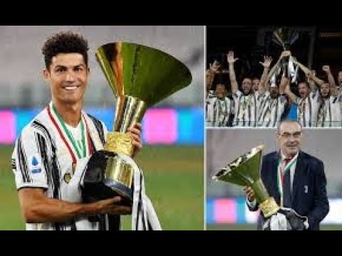 Juve's EPIC trophy celebration - YouTube