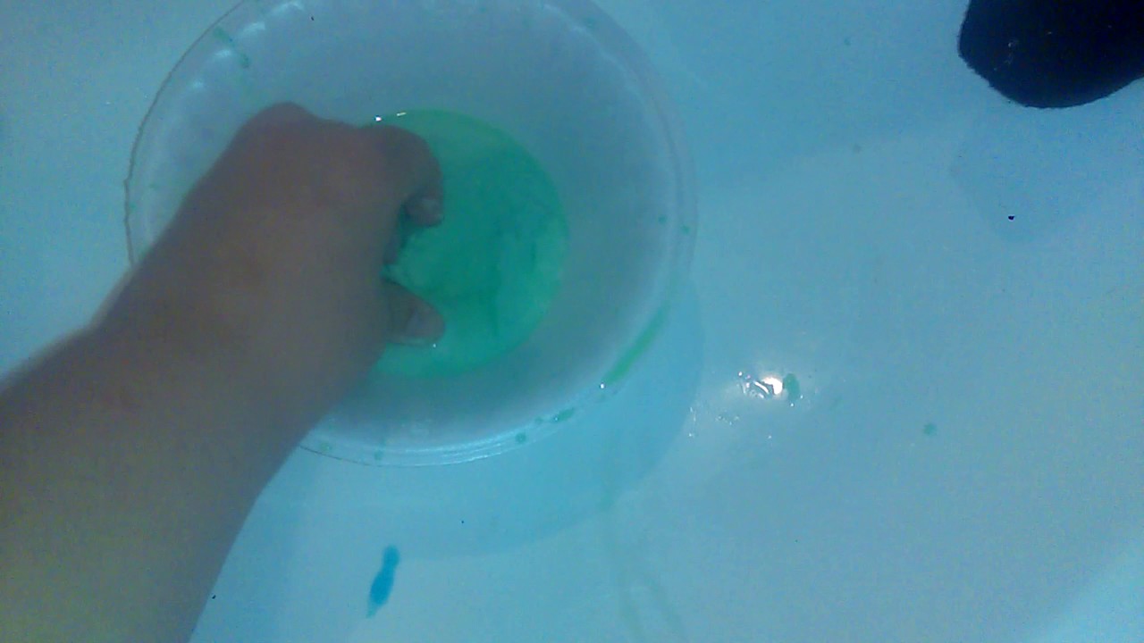 How To Make DIY Oobleck Slime 😄 - YouTube