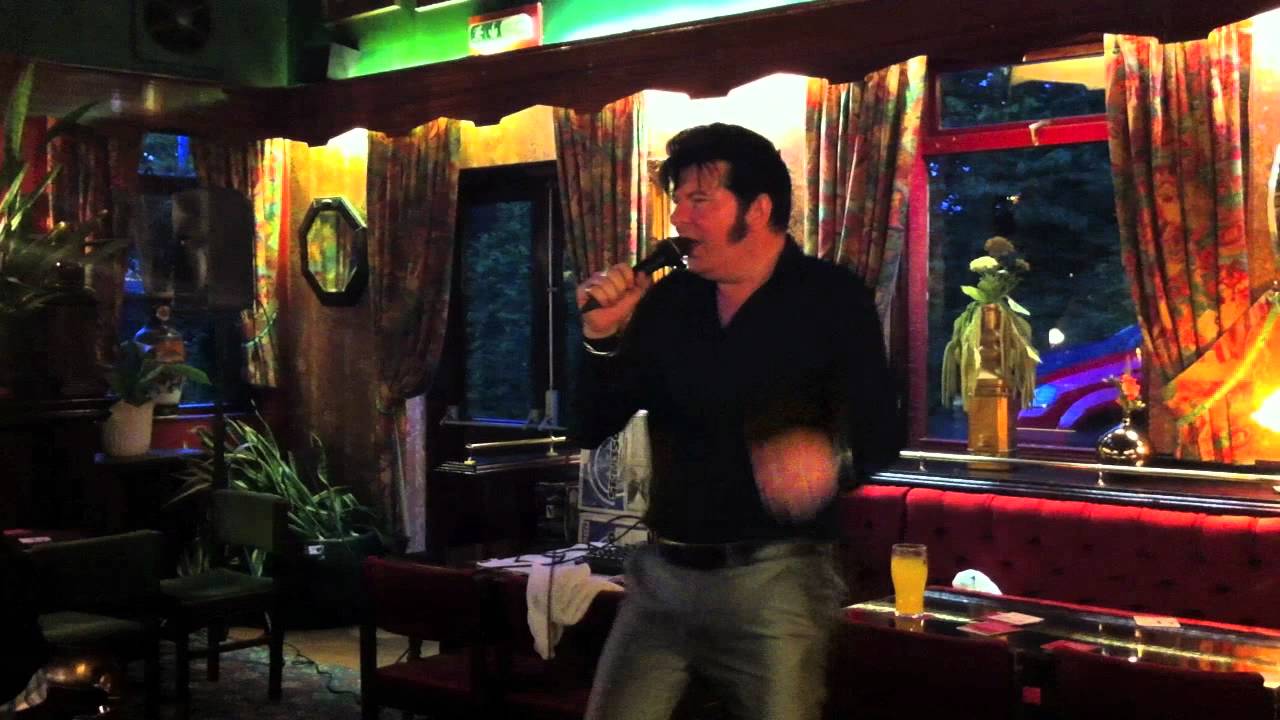 Barry Elvis - One Night - YouTube