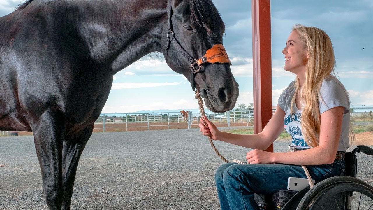 Andar. Montar. Rodeo. (Trailer español) - YouTube