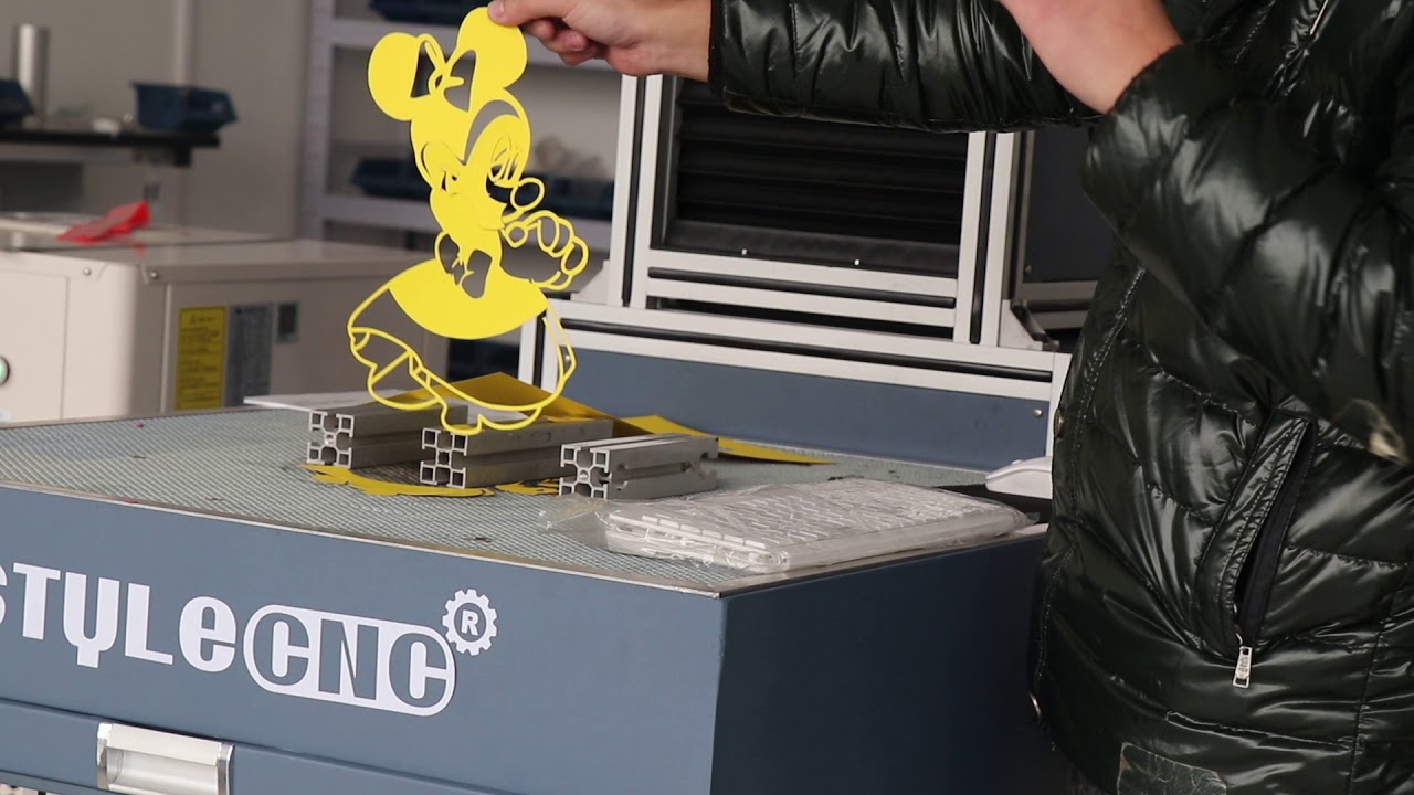 3D laser machine working video - YouTube