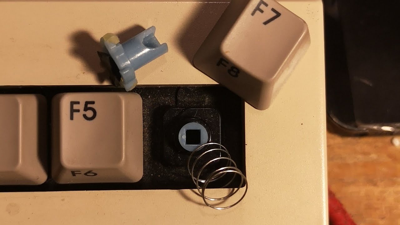 How to replace a broken keyboard plunger on The commodore 128/64 - YouTube