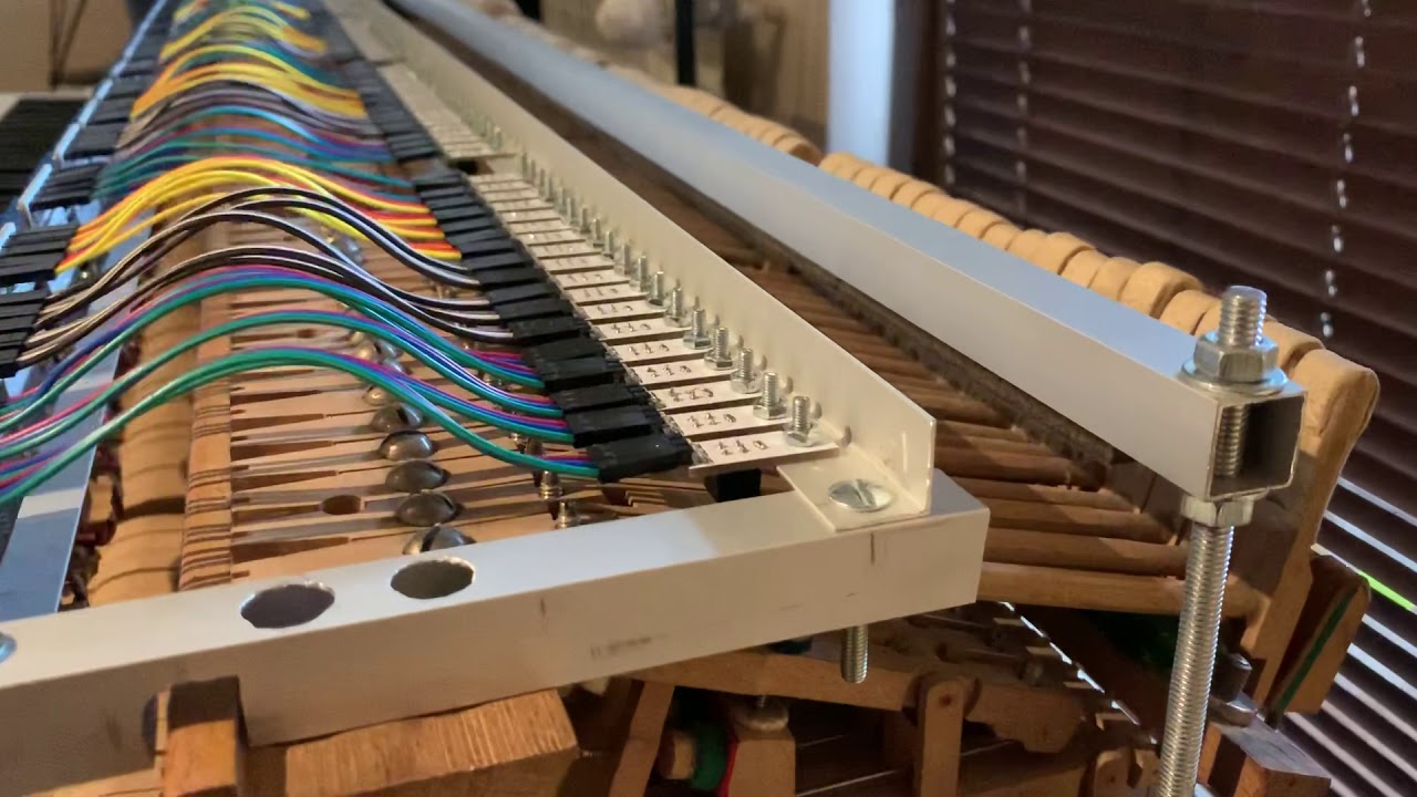 My DIY Hybrid MIDI Controller (Optical Sensor Closeup) - YouTube