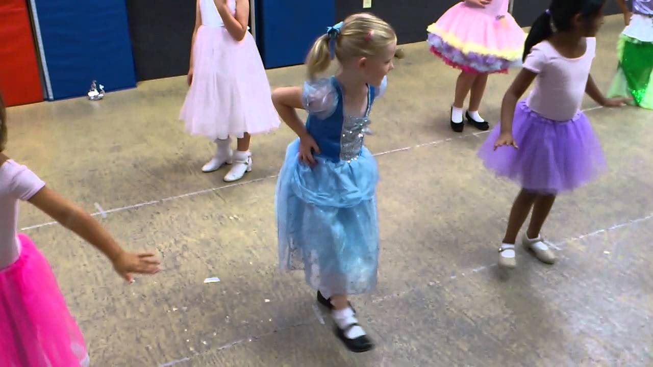 Kaylie's dance time! - YouTube