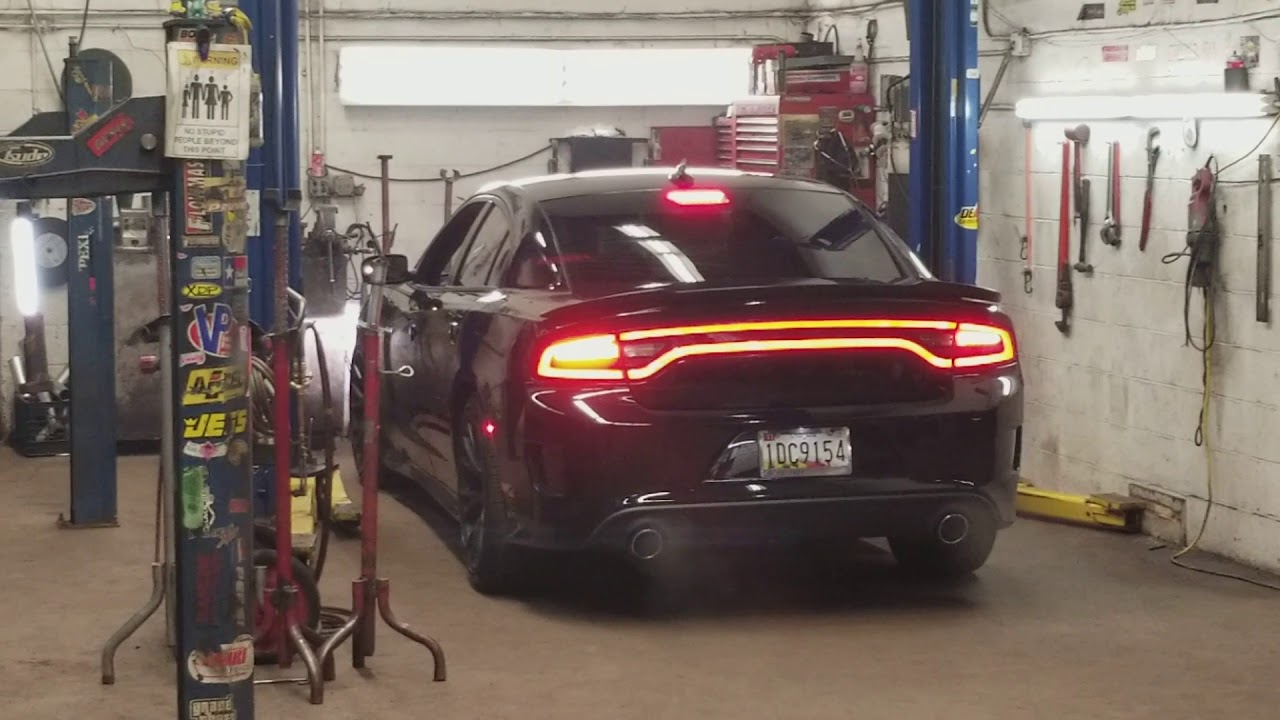 Second mod to the 2018 charger scat pack! - YouTube