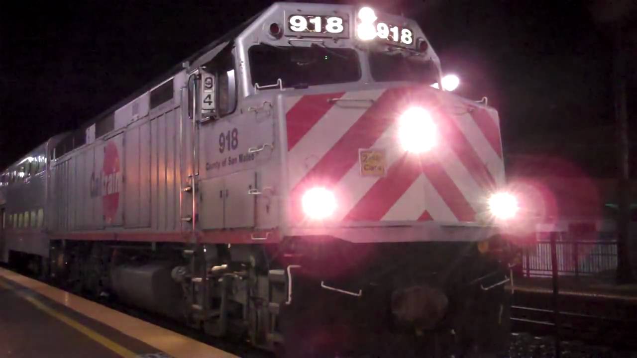 Southbound Caltrain 918 at San Mateo Station , 10:11pm , 1-21-2010 ...
