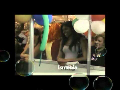 Ysmenia visita Stand da Família Brasil Mostra Brasil