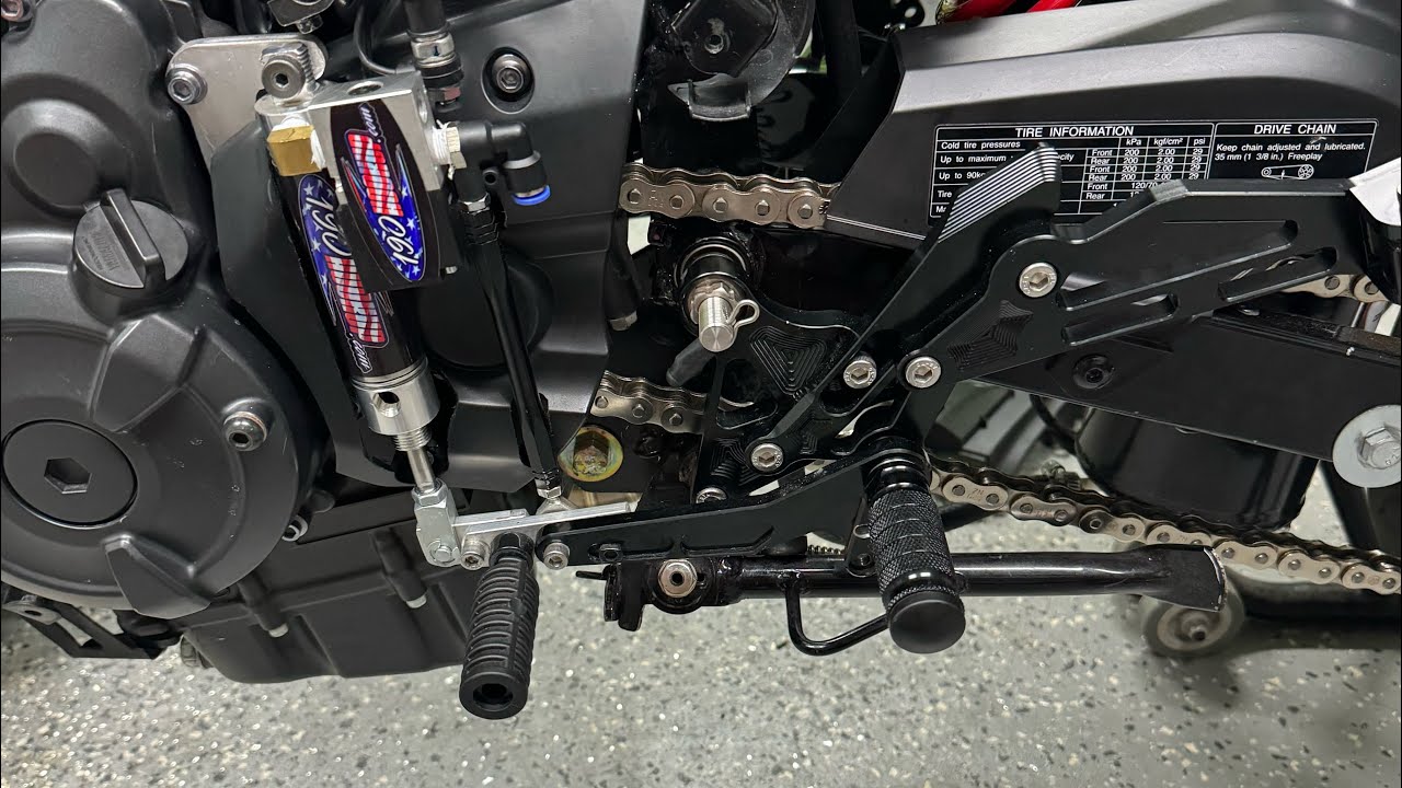 R7 swapped Grom Amazon Rearsets - YouTube