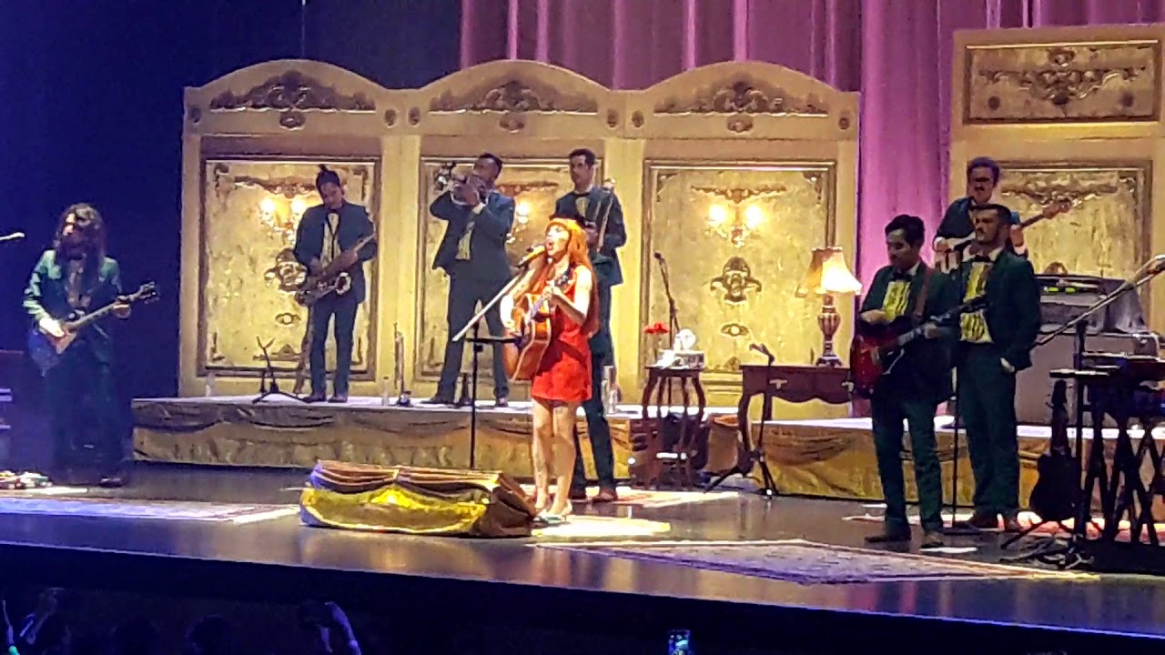 MON LAFERTE mi flaco MONTERREY OCT 10 2017 - YouTube