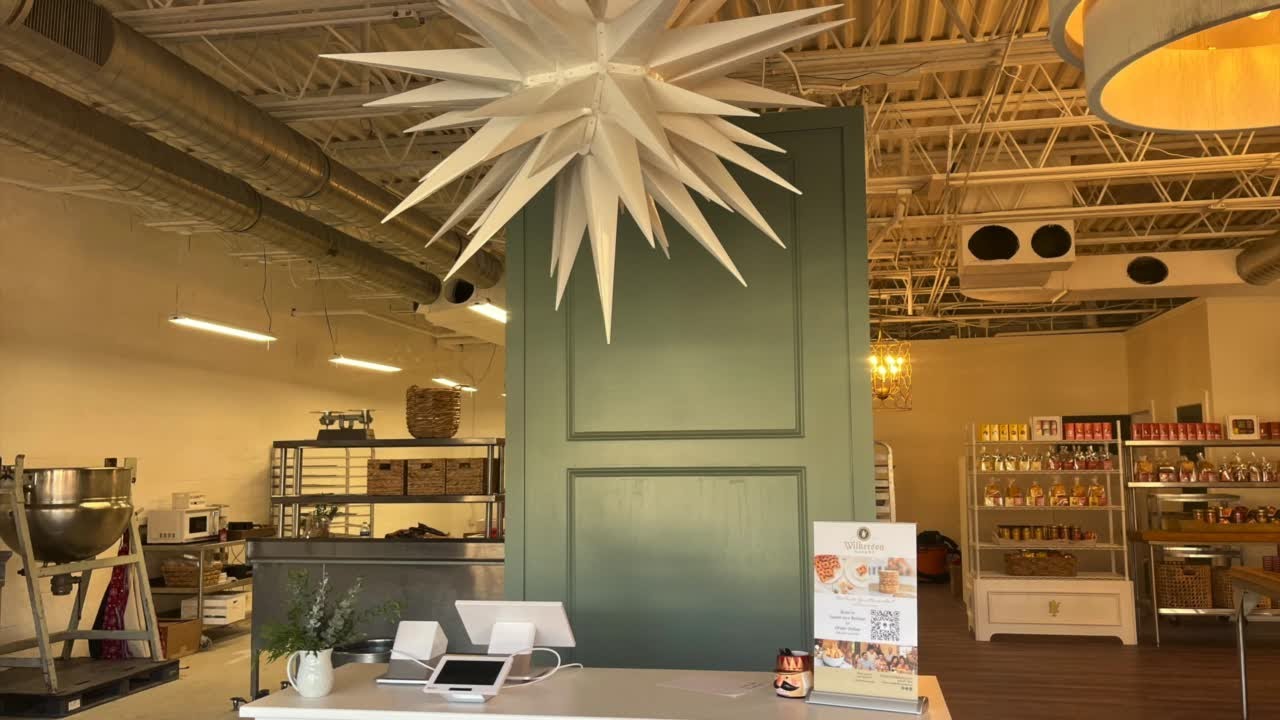 Wilkerson Bakery opens permanent store on Stratford - YouTube