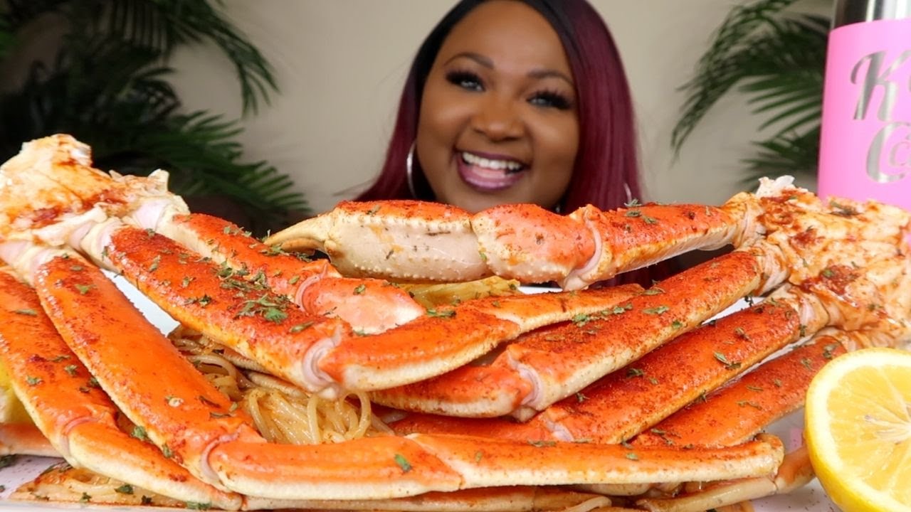 Spicy Snow Crab Legs Seafood Boil Mukbang 먹방쇼シーフード Youtube