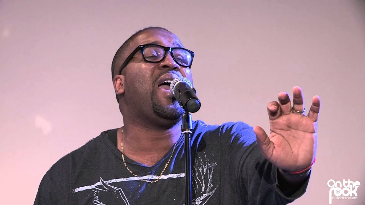 Attache à la croix - Samuel Joseph - YouTube