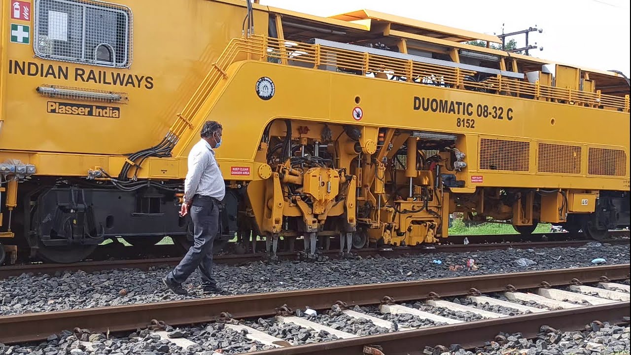Plasser India (Duomatic 08-32 C) Tamper and Stabiliser Machine at Work ...