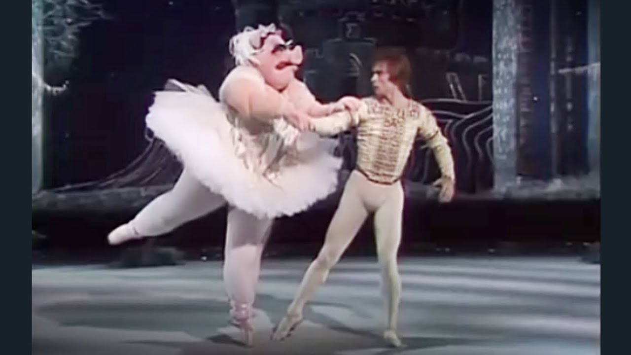Rudolph Nureyev at Muppet Show "Swine Lake" 🤣🤣🤣 - YouTube