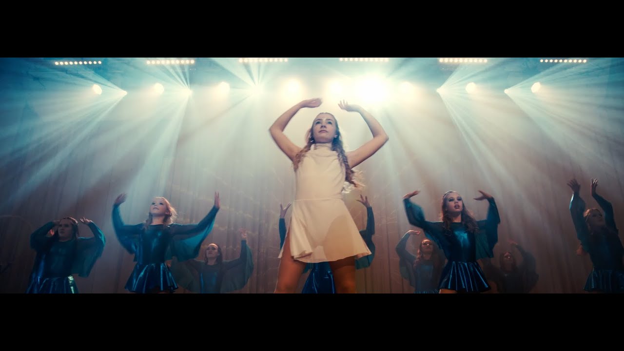 Sirkus Bravuuri: The Story of Finland - YouTube