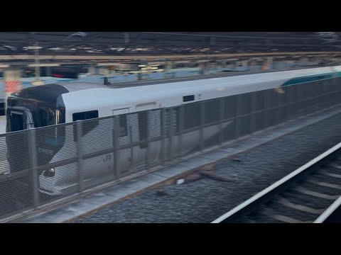 E257系2000番台ｵｵNA-07編成が回送電車として浦和駅4番線を通過するシーン（2025.2.23.7:22） - YouTube